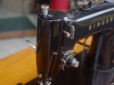 No.744 SINGER 188U シンガー製 職業用足踏みミシン：アンティークミシン修理士の工房 足踏みミシン・手回しミシンのミシン一番店
